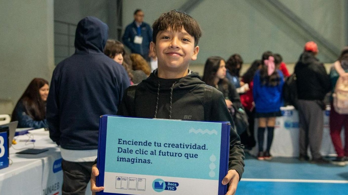 Becas TIC 2025 Chile: ¿Tu hijo recibirá un computador?