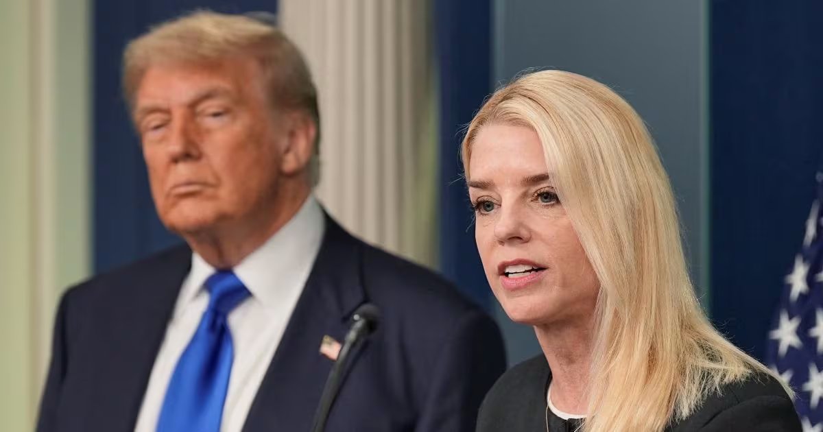 Pam Bondi y la Controversia del Caso Epstein: Impacto 2025